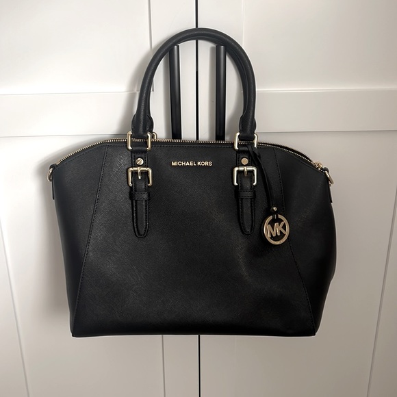 Michael Kors | Bags | Michael Kors Handbag Never Used | Poshmark